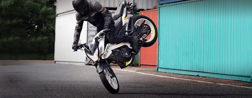 Bajaj Pulsar NS200 - Pulsar NS200 Price, Mileage, Features, Colours ...